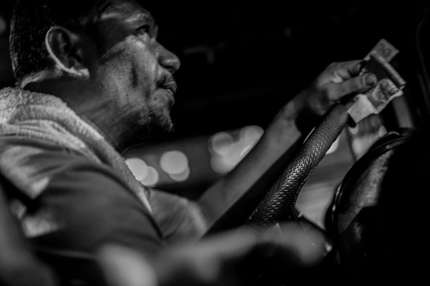 Pauwi na | Martin San Diego - Documentary Photographer based in Manila ...